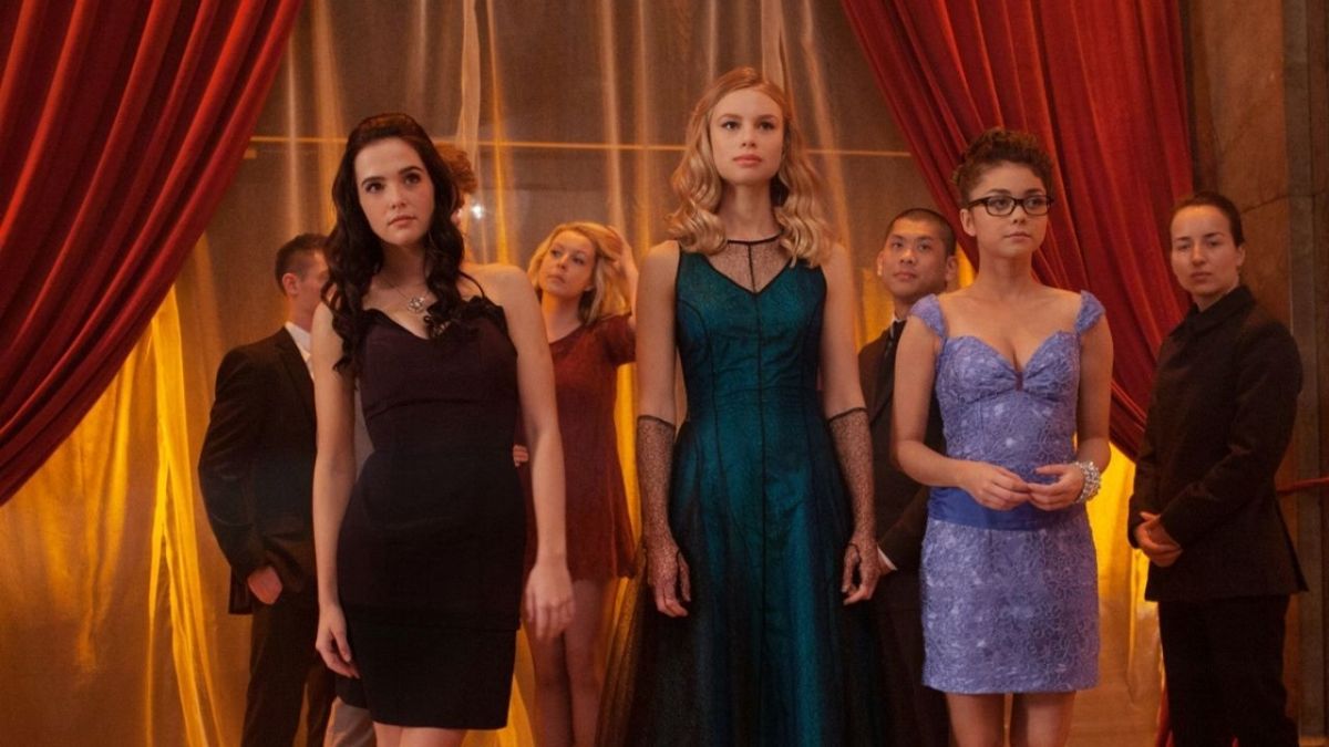 Vampire Academy: série estreia nesta semana!